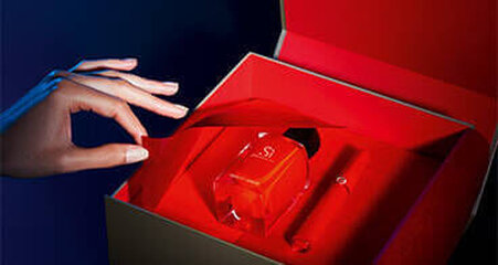 Giorgio Armani Beauty: Fragrances, Makeup, Skincare & Gifts